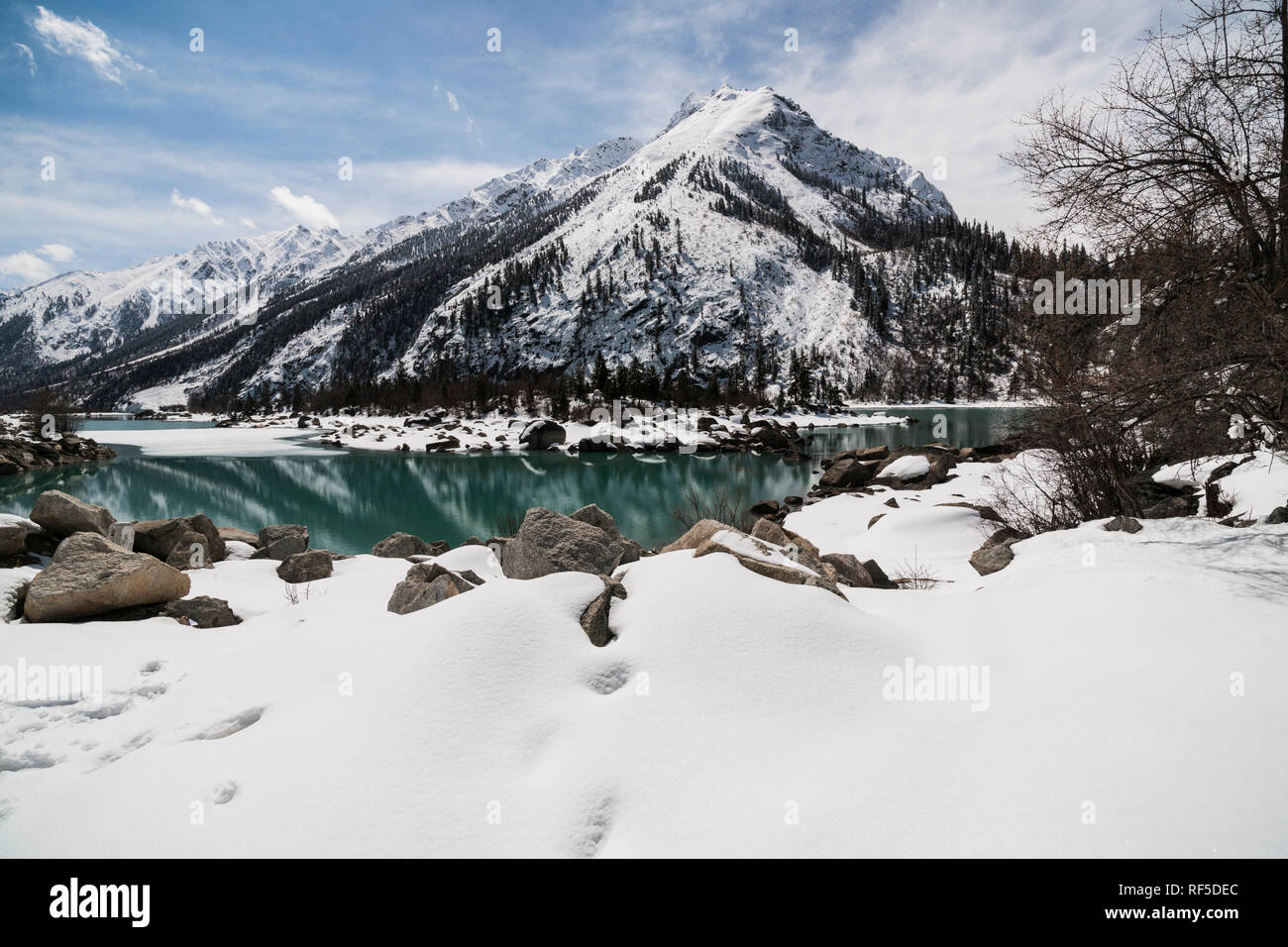 clean landscape in tibet china Stock Photo - Alamy