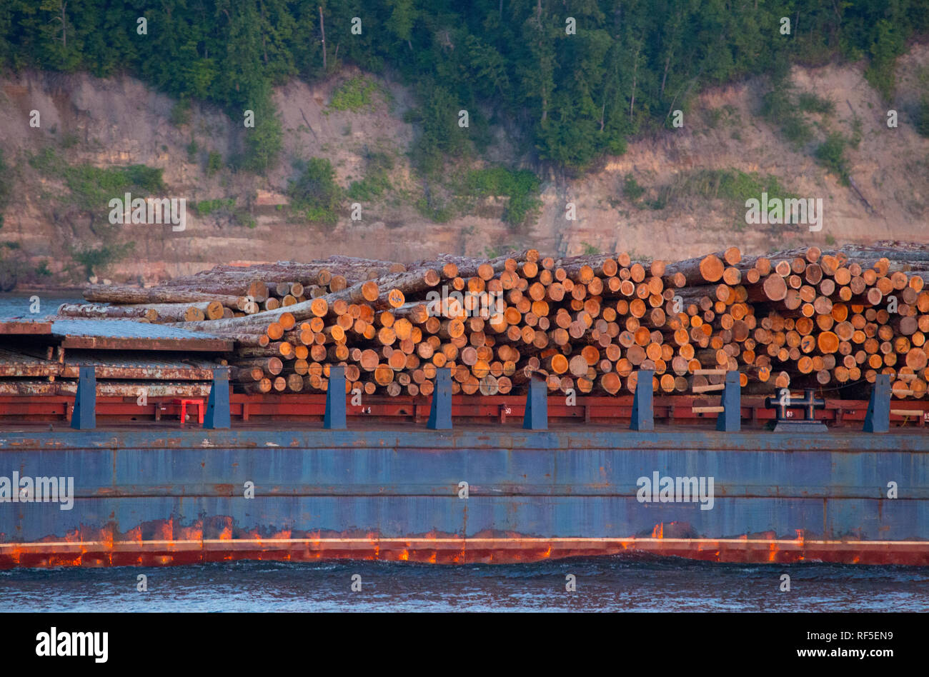 Log barge hi-res stock photography and images - Alamy