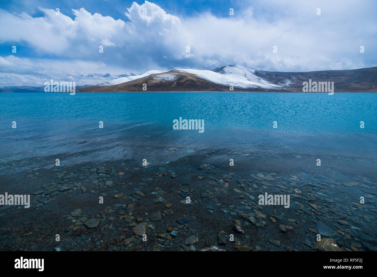 clean landscape in tibet china Stock Photo - Alamy