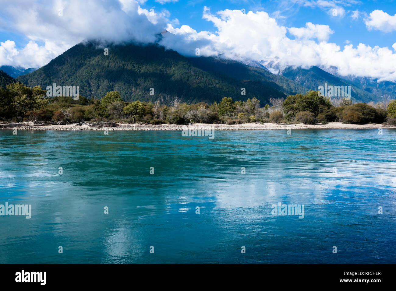 clean landscape in tibet china Stock Photo - Alamy
