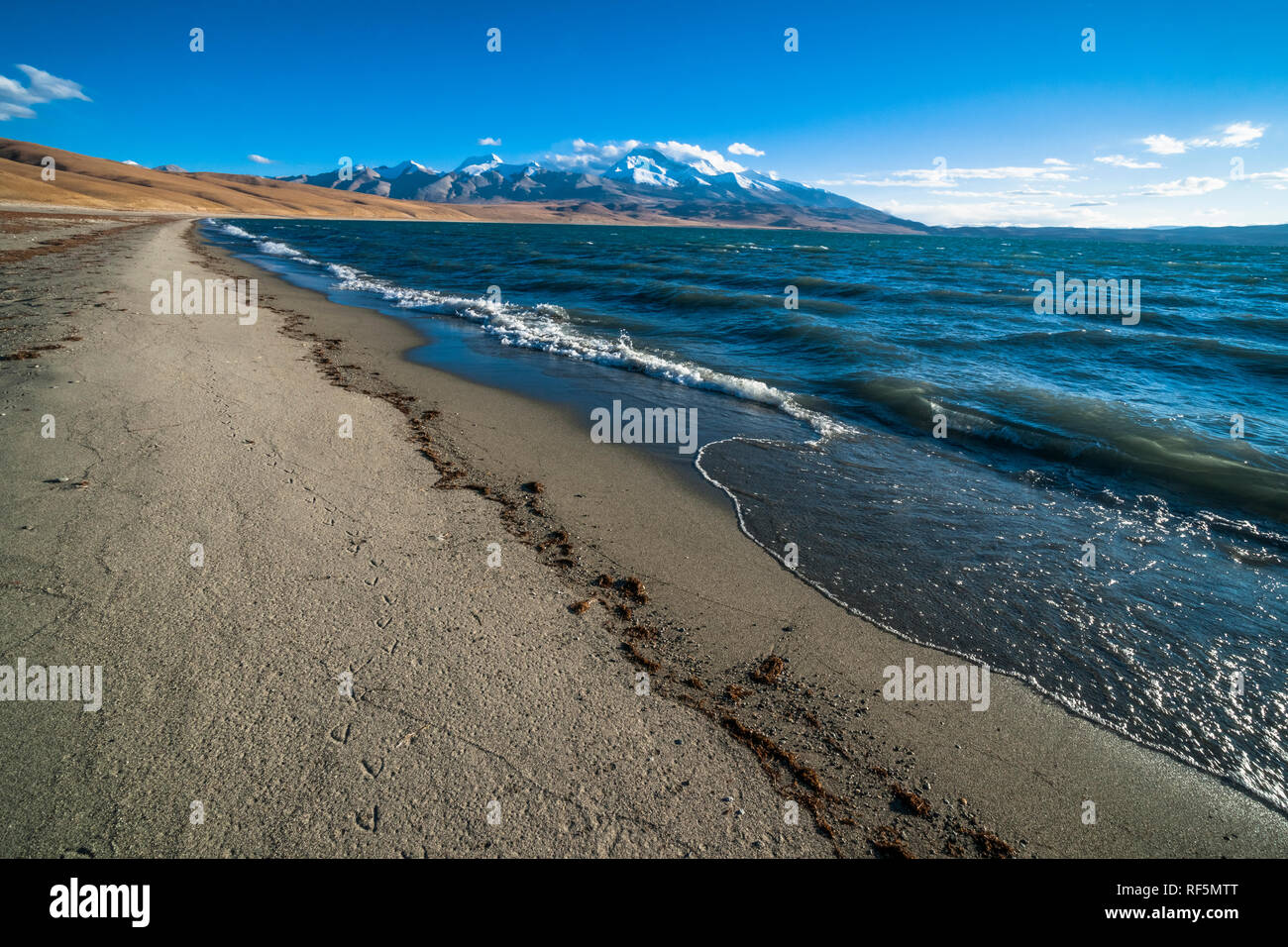 clean landscape in tibet china Stock Photo - Alamy