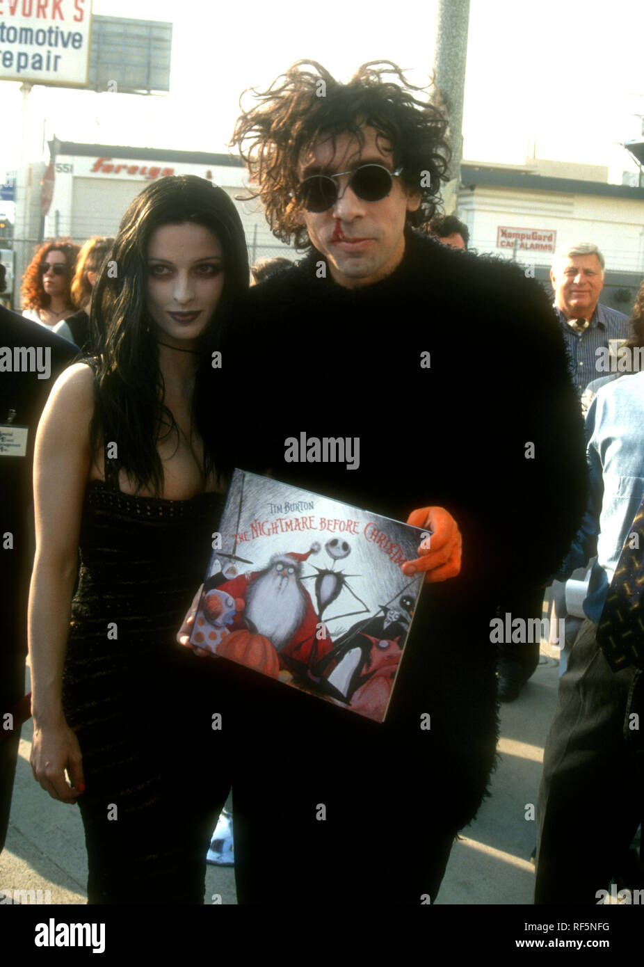 LOS ANGELES, CA - OCTOBER 31: Director Tim Burton and actress Lisa ...