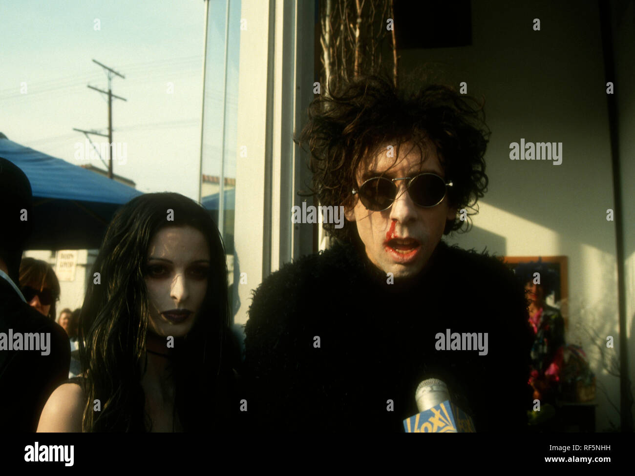 LOS ANGELES, CA - OCTOBER 31: Director Tim Burton and actress Lisa ...