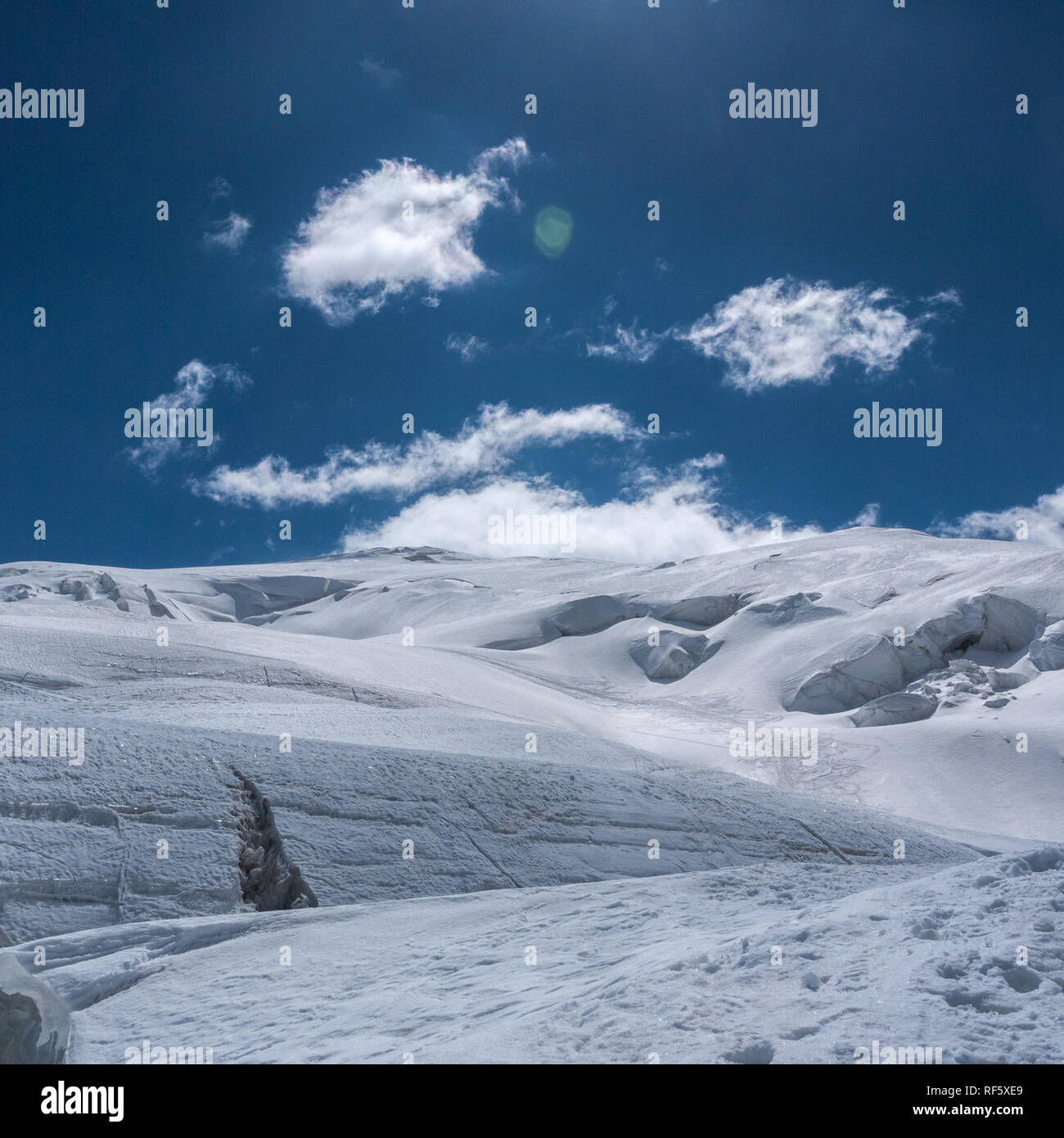 peak of Muztagh Ata, china Stock Photo - Alamy