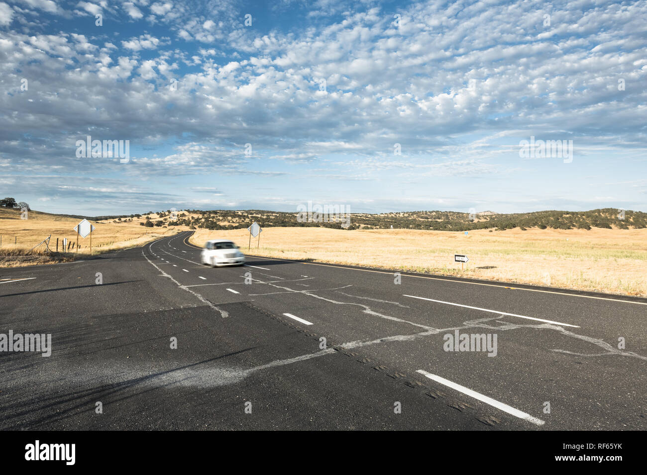 clean highway road in america Stock Photo - Alamy