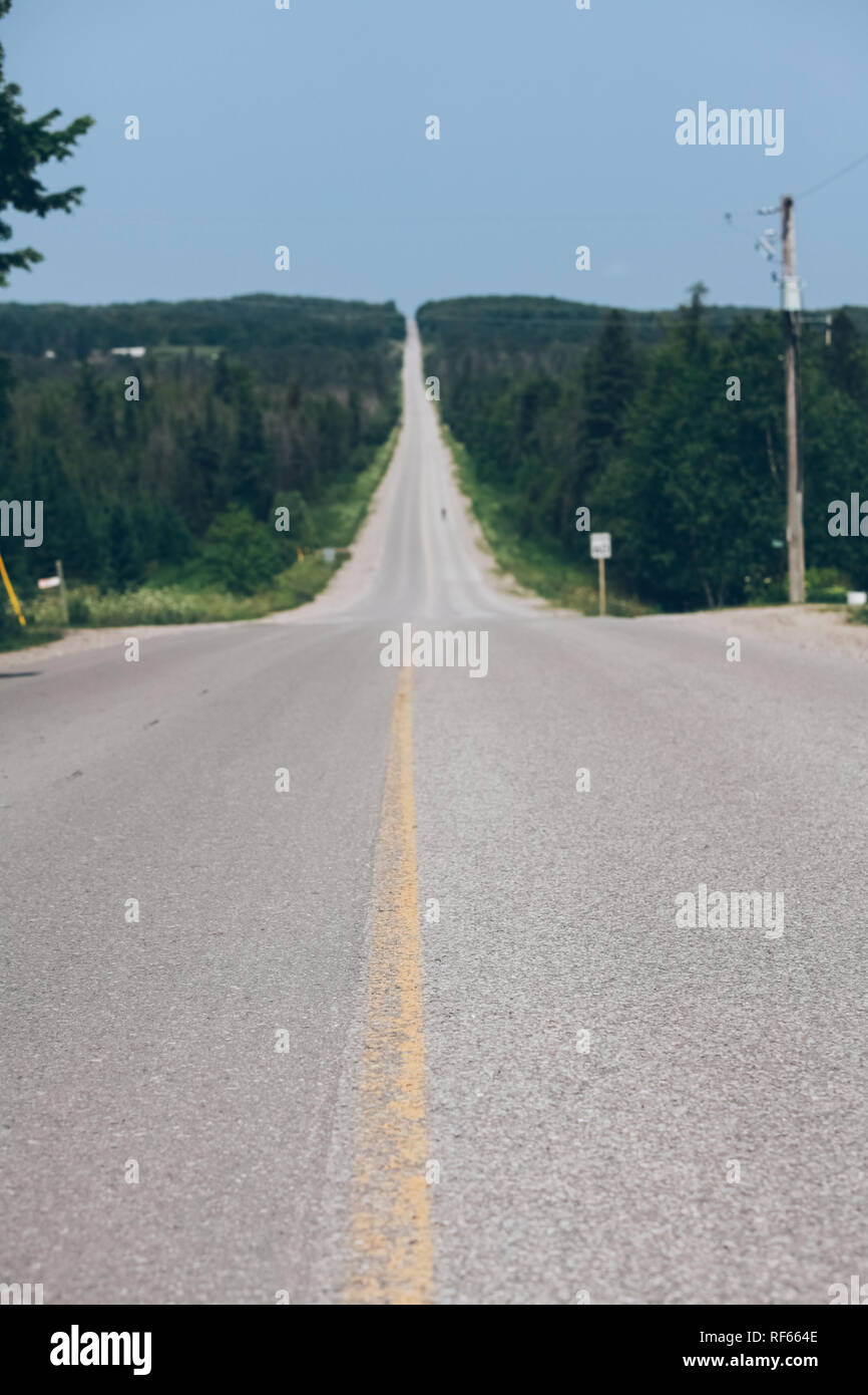 clean highway road in america Stock Photo - Alamy
