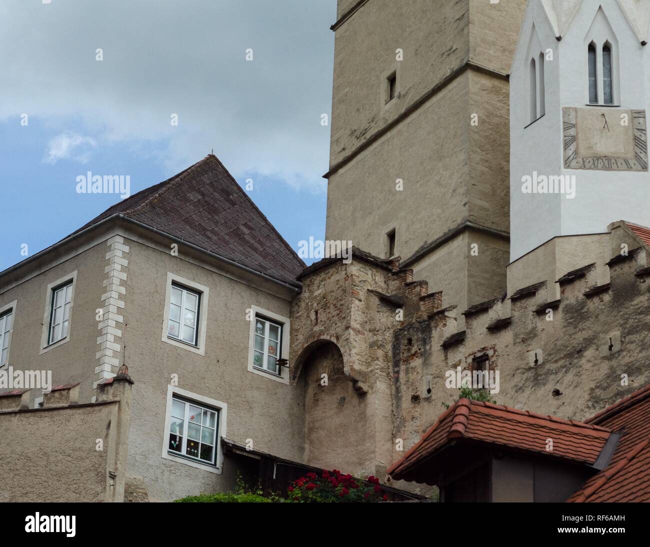 Existing structures hi-res stock photography and images - Alamy