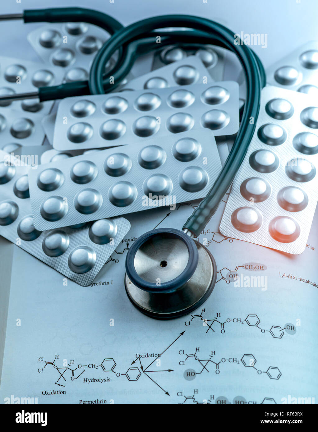 Health checkup doctor hi-res stock photography and images - Alamy