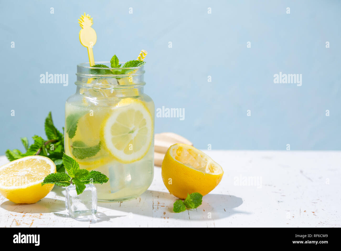 Summer lemonade on wood background Stock Photo - Alamy