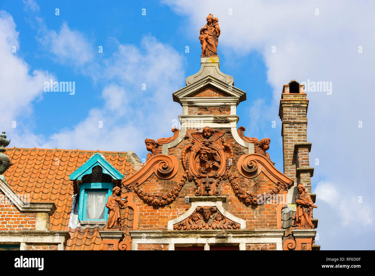 Ornate medieval house, in the famous Patershol neighborhood in Ghent ...
