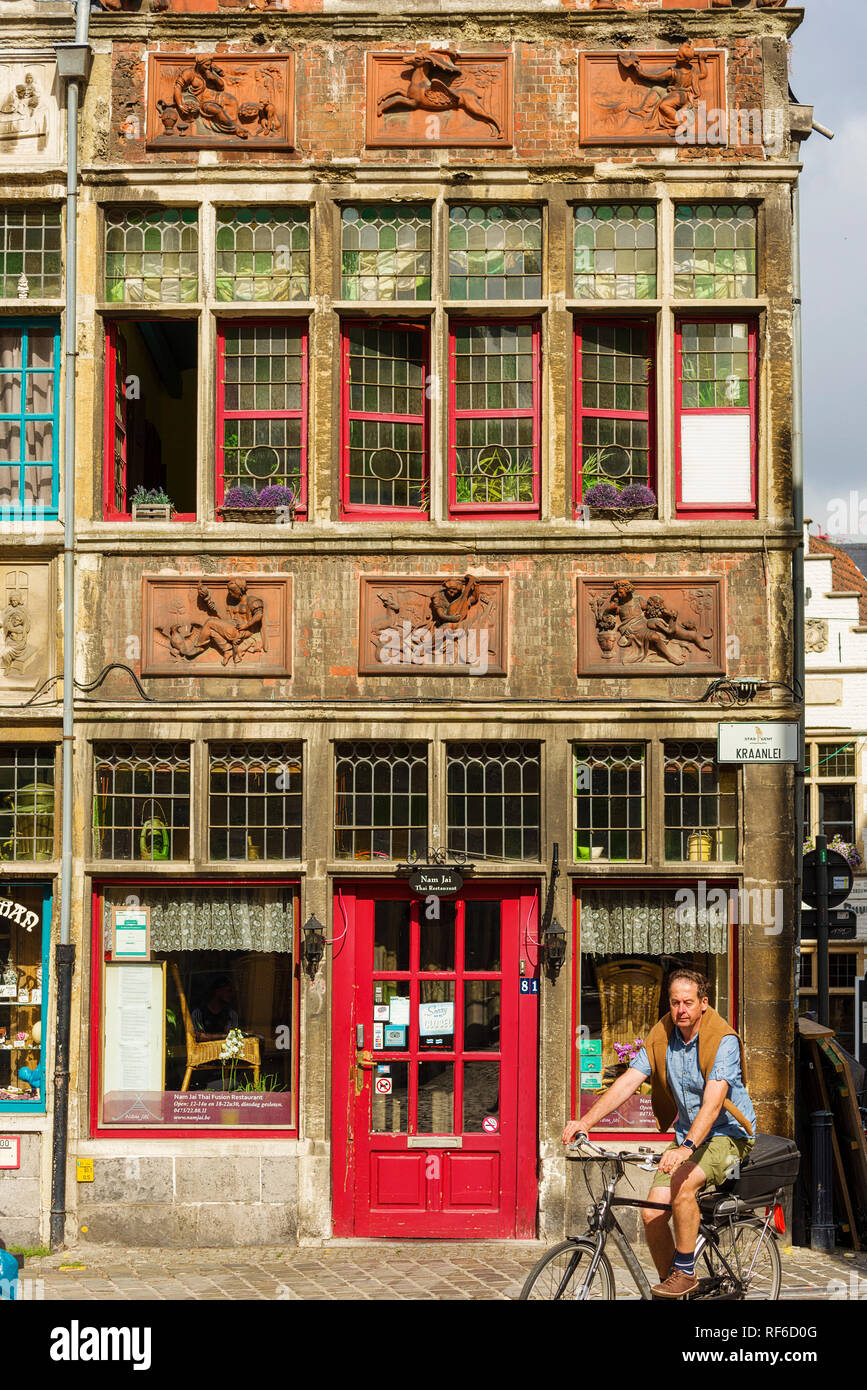 Ornate medieval house, in the famous Patershol neighborhood in Ghent ...