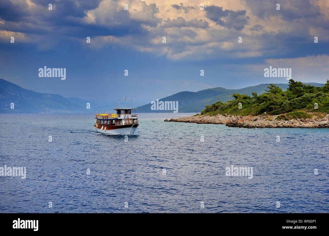 Beautiful seascape with boat hi-res stock photography and images - Alamy