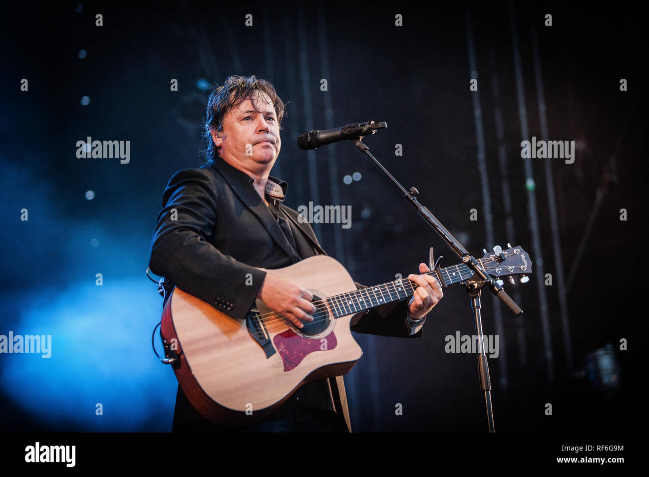 Scottish band runrig hi-res stock photography and images - Alamy