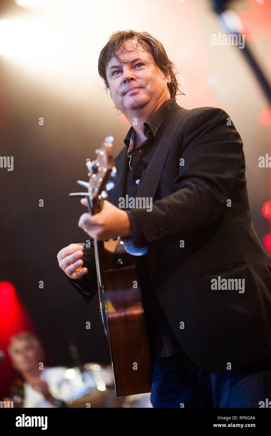 Scottish band runrig hi-res stock photography and images - Alamy