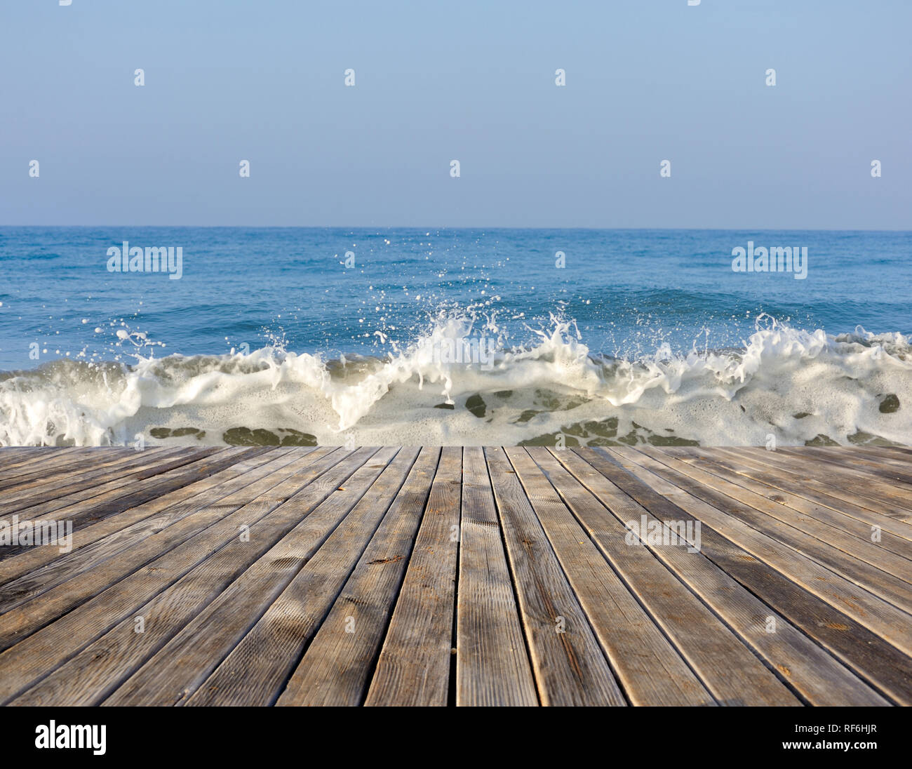 Running waves hi-res stock photography and images - Alamy