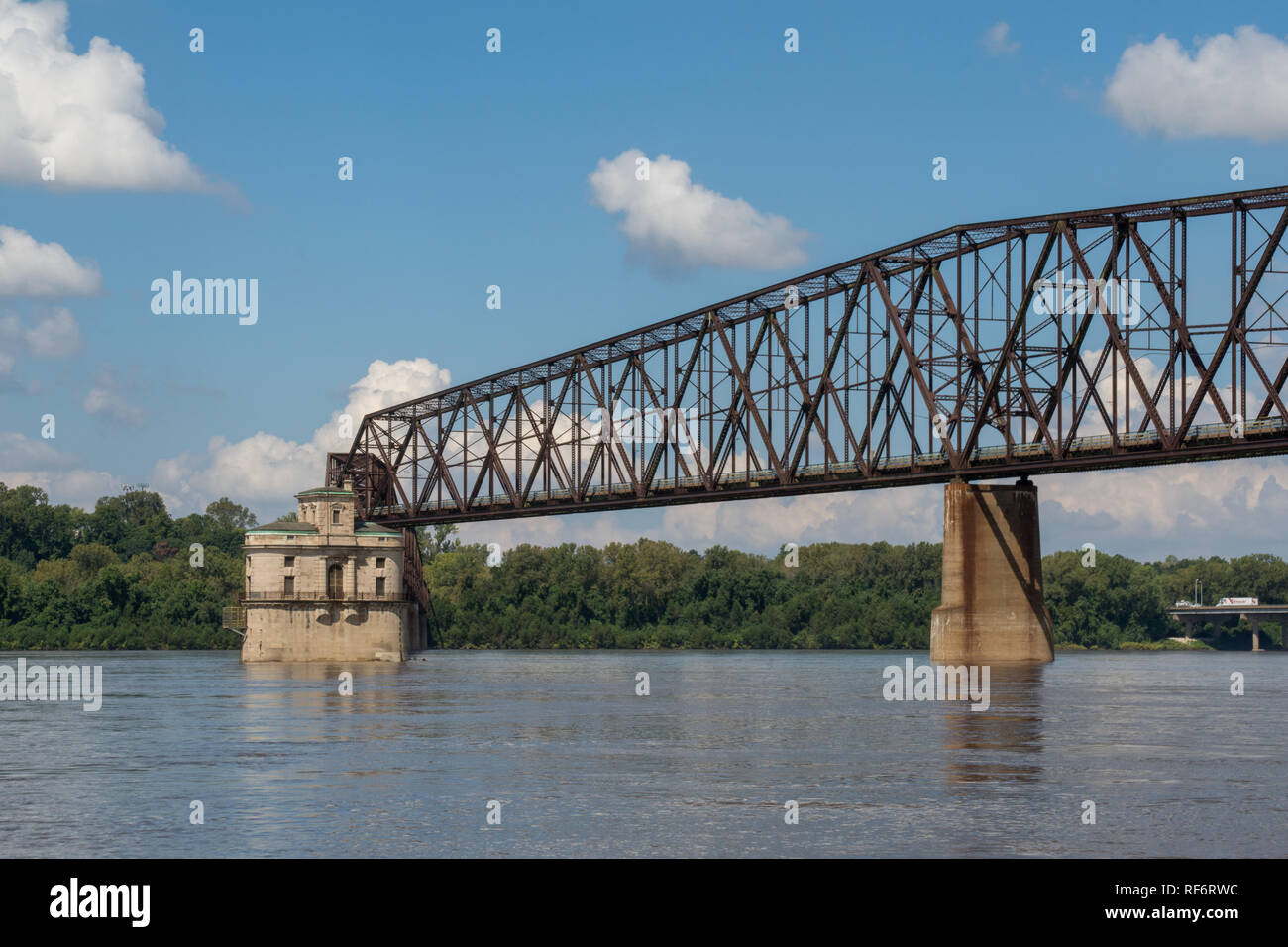 The old chain of rocks bridge was once part of the historic route 66 ...