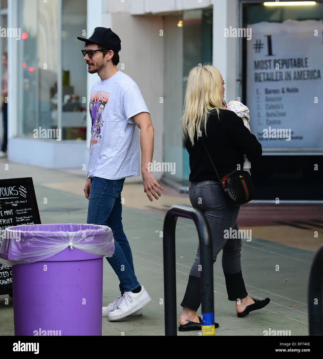 Hilary Duff and Matthew Koma take their new baby daughter Banks Violet ...