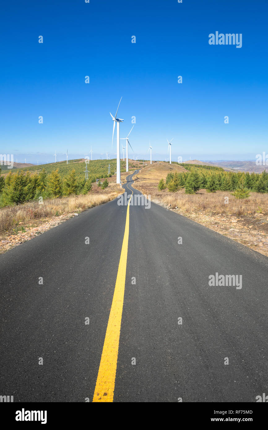 clean highway road in america Stock Photo - Alamy