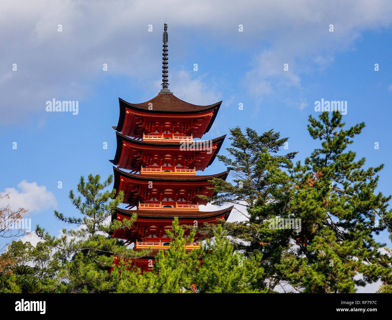Japanese shrine roof bell hi-res stock photography and images - Alamy