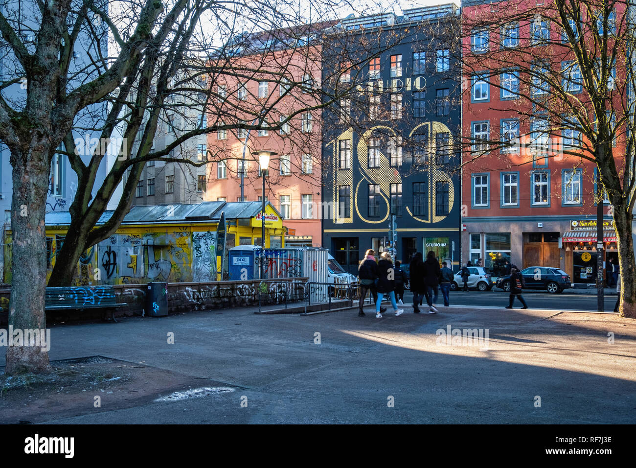 Berlin,Mitte,Brunnenstrasse. Studio 183 and other apartment buildings ...