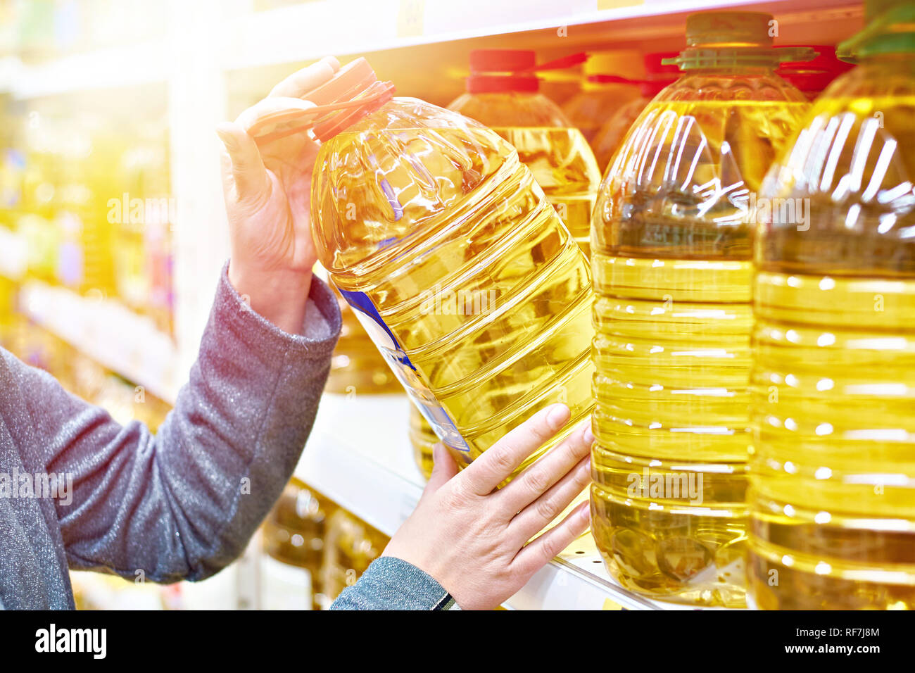Grocery store supermarket hi-res stock photography and images - Alamy