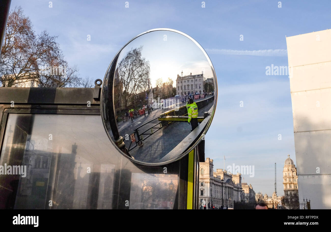 Police Security mirrors outside the Houses of Parliament in Westminster ...