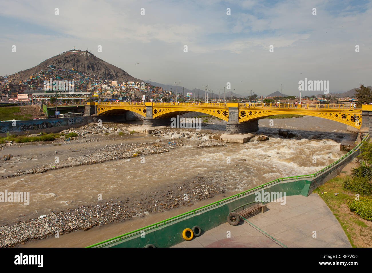 Lima peru bridge hi-res stock photography and images - Alamy