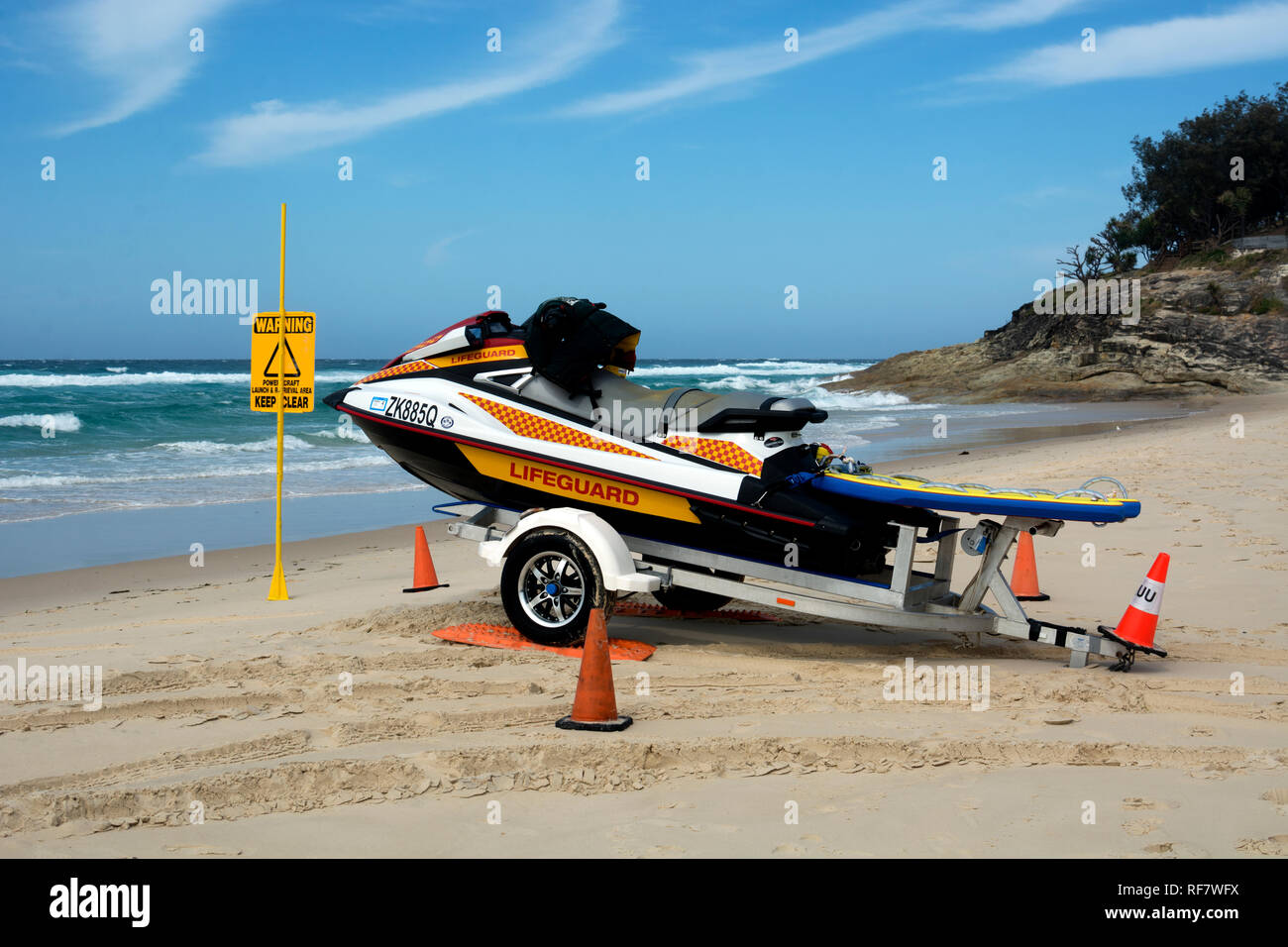 Australian beach lifeguard hi-res stock photography and images - Alamy