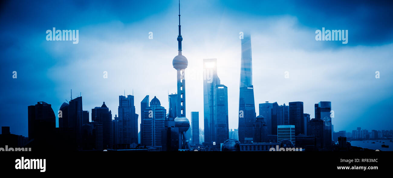 Shanghai skyline at sunrise hi-res stock photography and images - Alamy