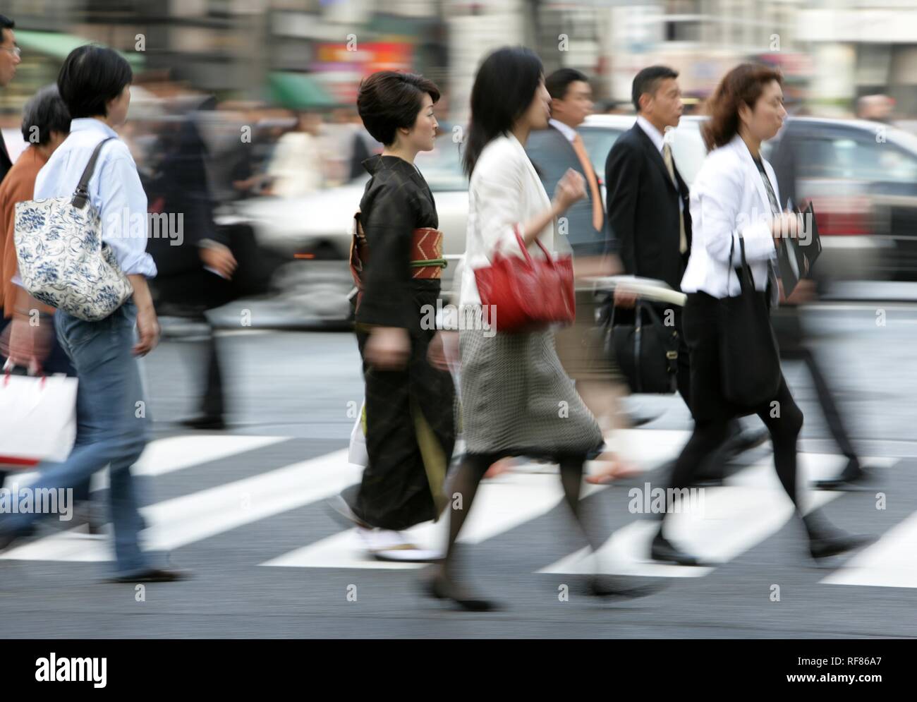 Moving walkway japan hi-res stock photography and images - Alamy
