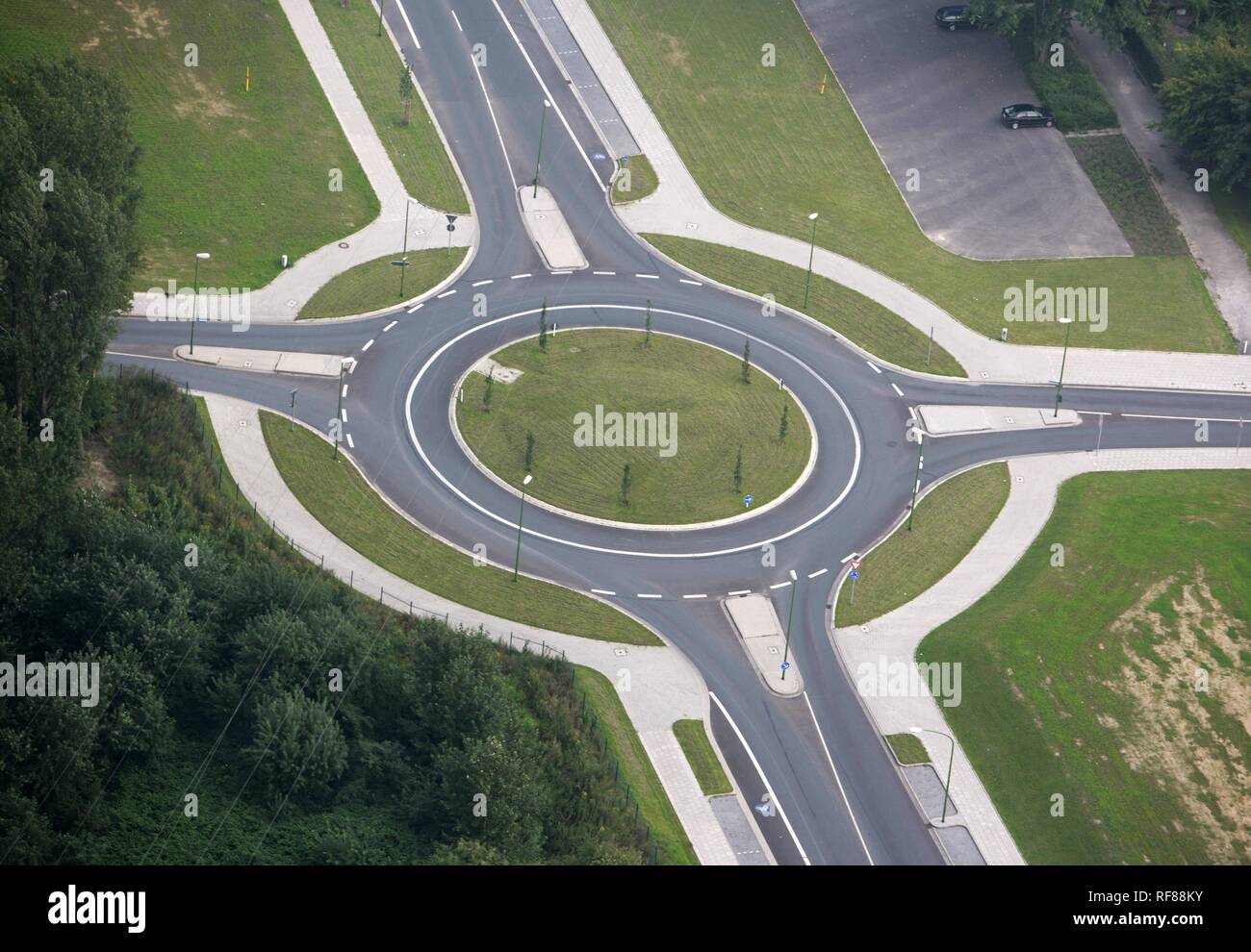 Aerial view empty roundabout hi-res stock photography and images - Alamy