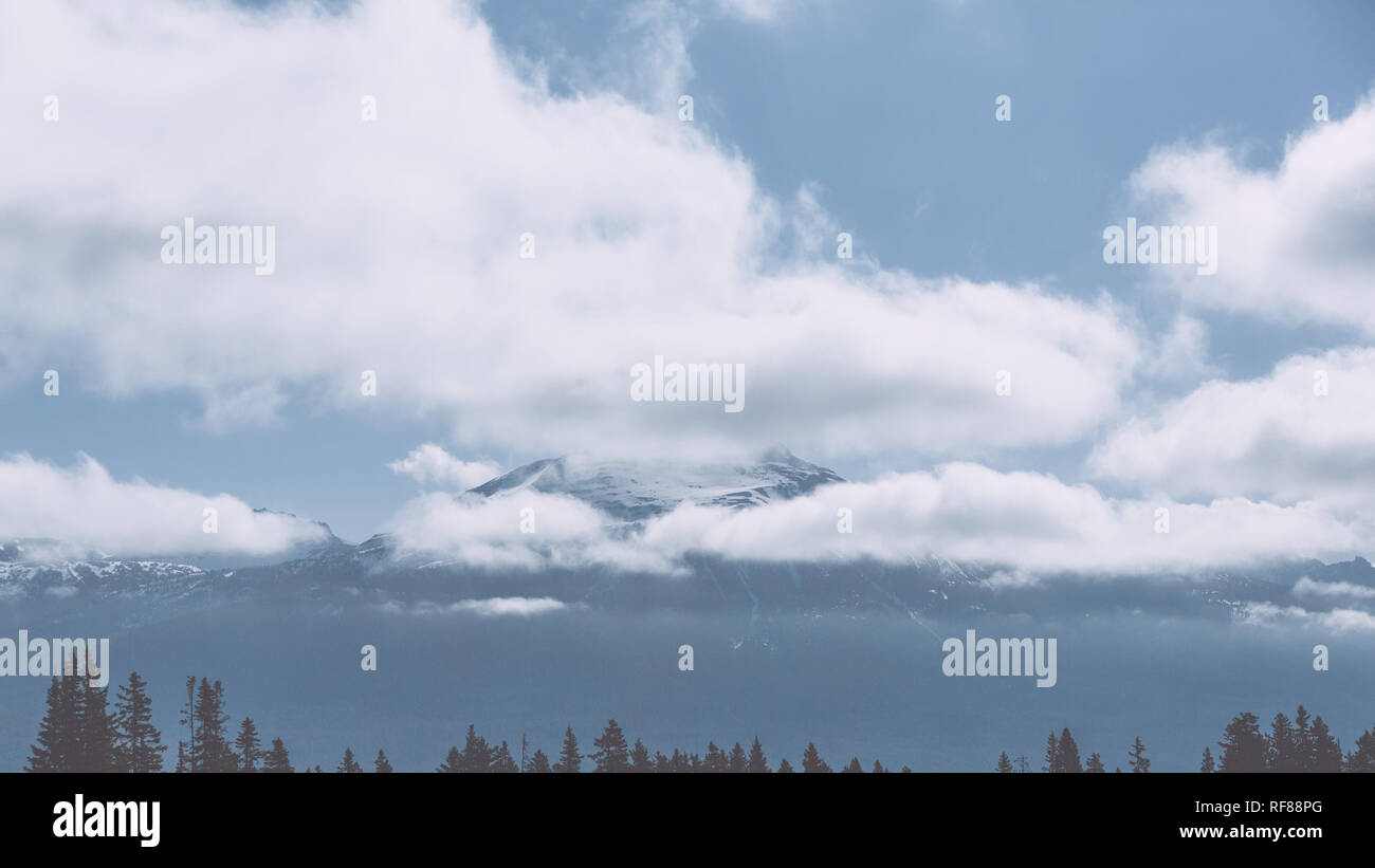 landscape of banff national park, canada Stock Photo - Alamy