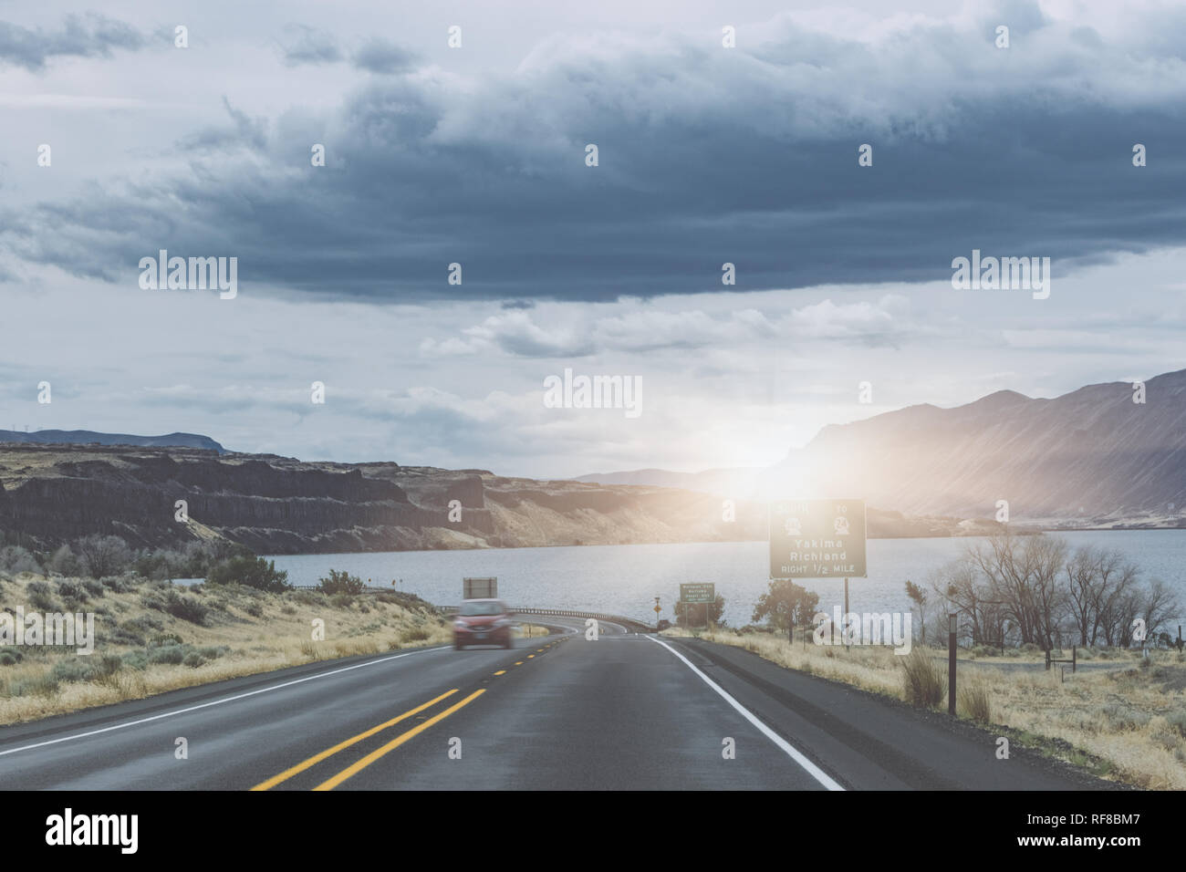 clean highway road in america Stock Photo - Alamy