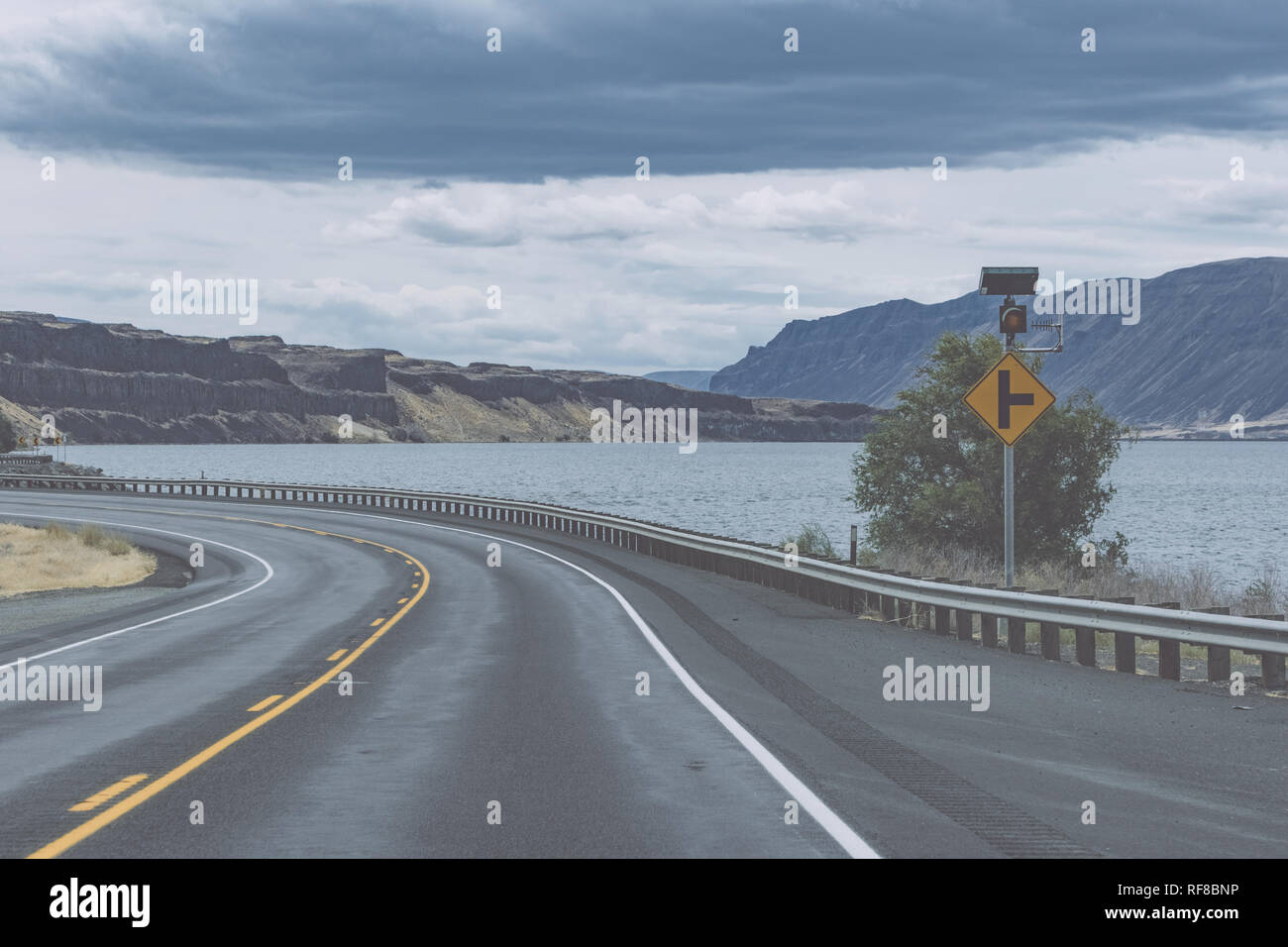 clean highway road in america Stock Photo - Alamy