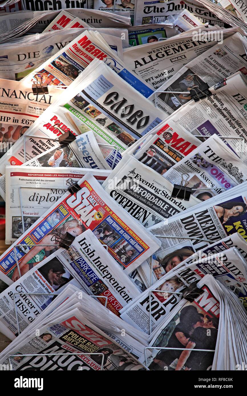 Various international media hi-res stock photography and images - Alamy