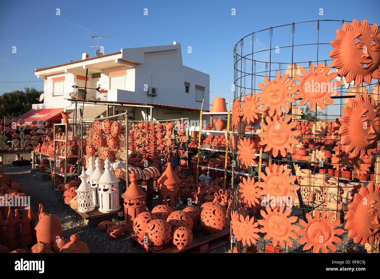 Terracotta pottery algarve portugal hi-res stock photography and images ...