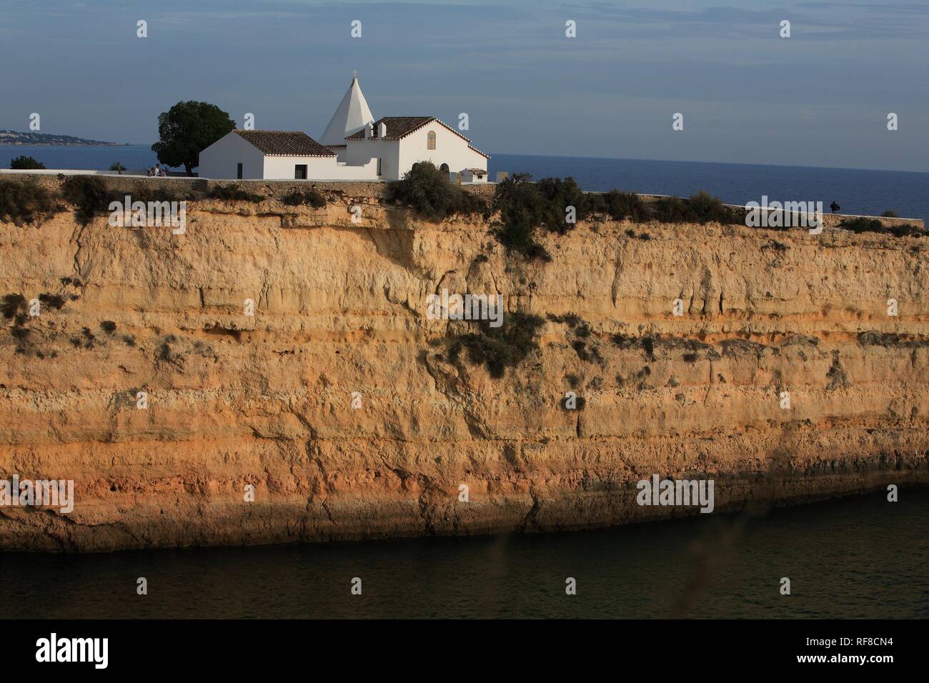 Tiered churches hi-res stock photography and images - Alamy