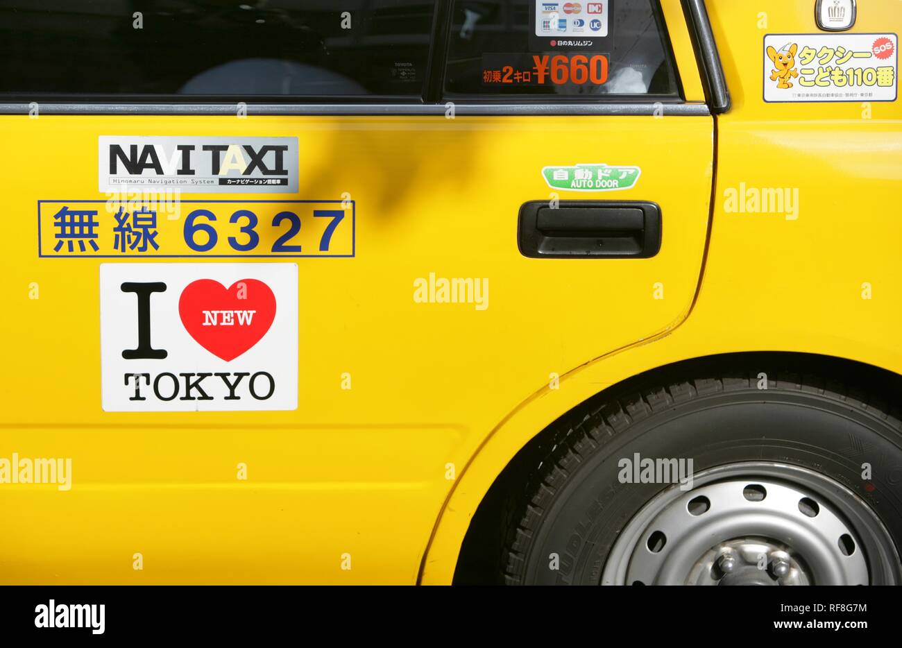 Taxicab taxi cab stand rank hi-res stock photography and images - Alamy