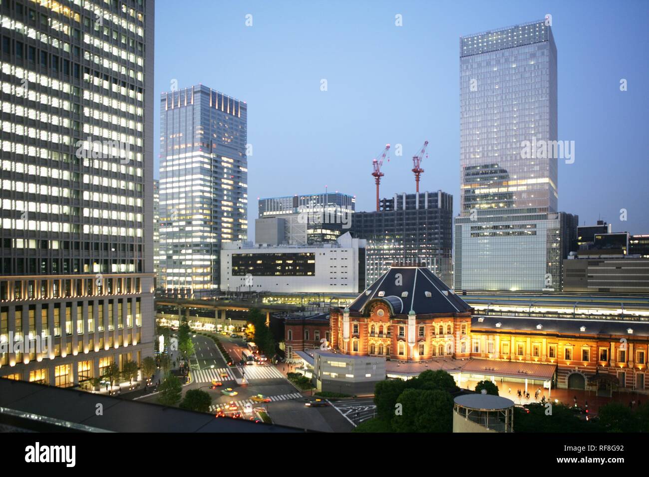 Tokyo Station area with its many new buildings, office towers, museums ...