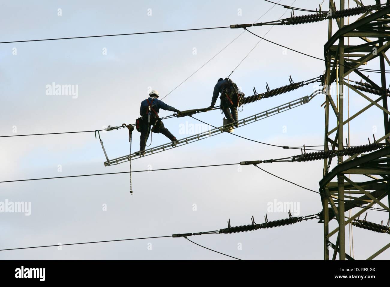 Supply line workers hi-res stock photography and images - Alamy