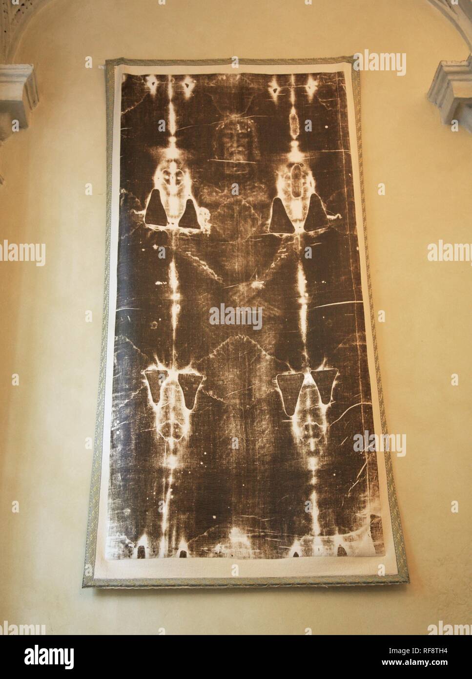 The Shroud Of Turin High Resolution Stock Photography and Images - Alamy