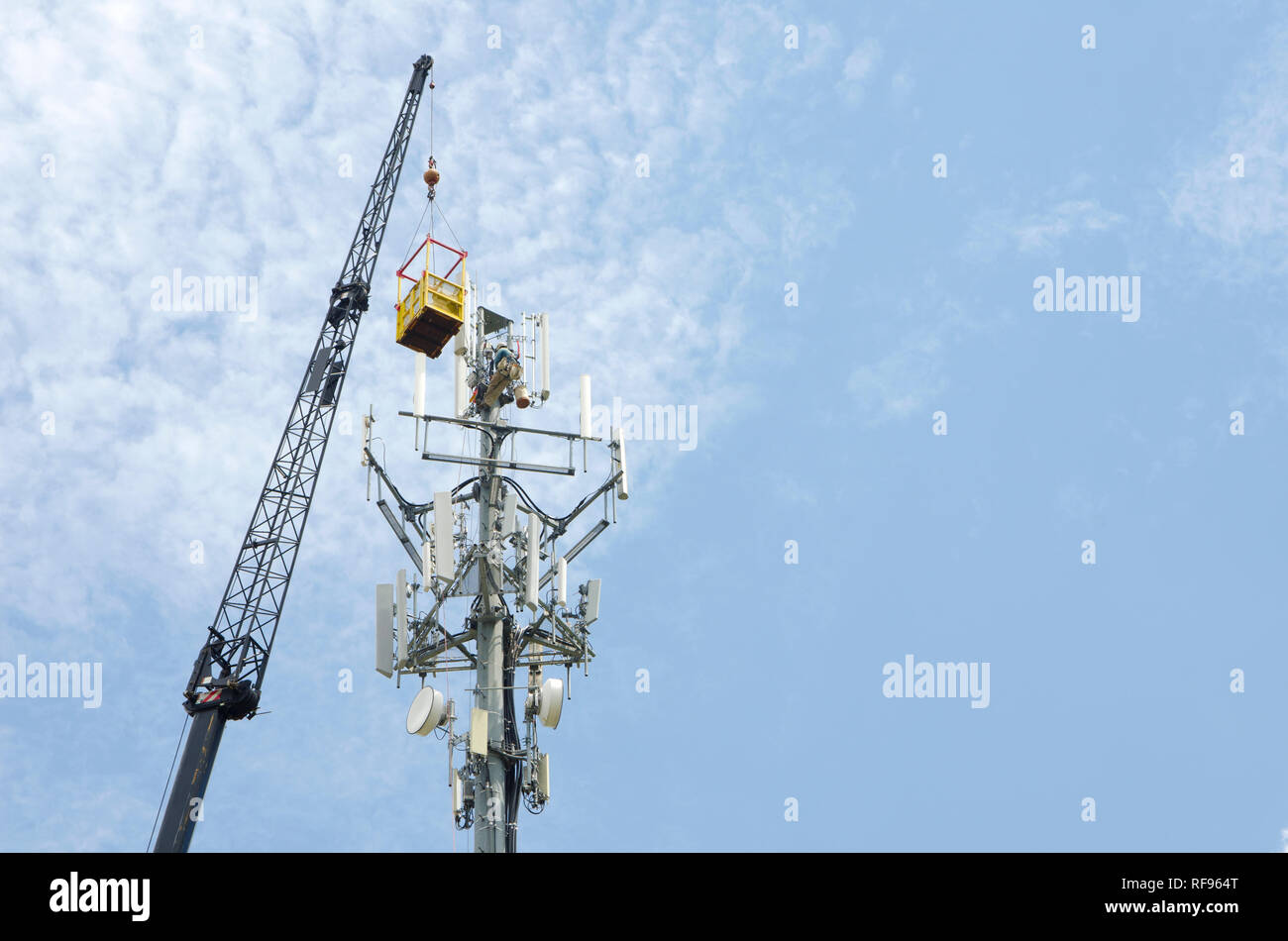 Natural frequency technology hi-res stock photography and images - Alamy