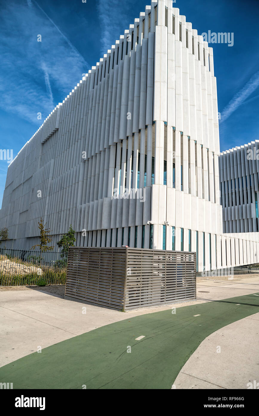 Lisbon Modern architecture picture showing a stunning piece of ...
