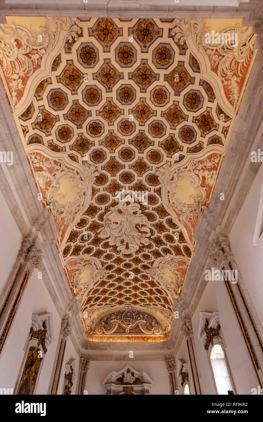 Alcobaca portugal ceiling monastery hi-res stock photography and images ...