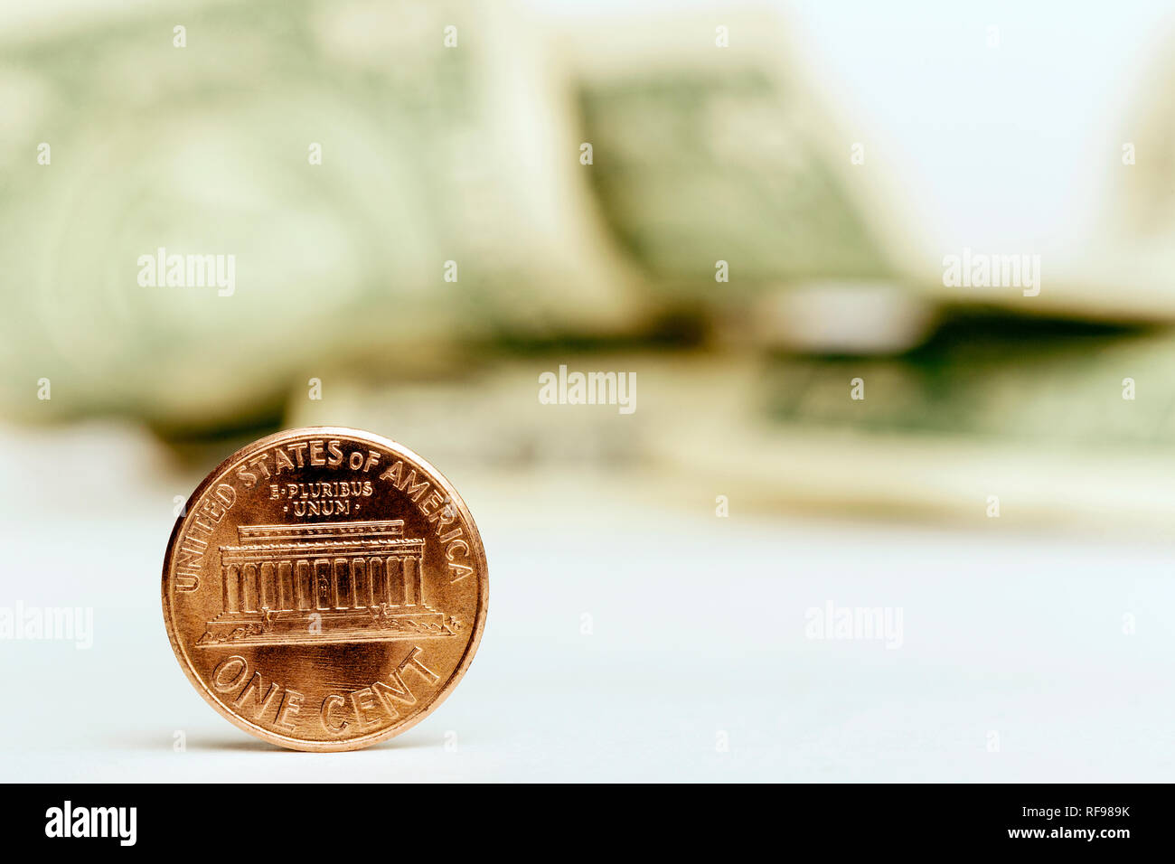 American dollar notes and coins hi-res stock photography and images - Alamy