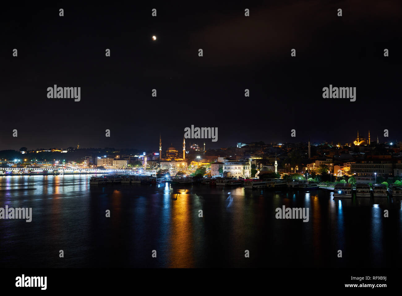 Lunar eclipse / Blood Moon in Istanbul, Turkey Stock Photo - Alamy