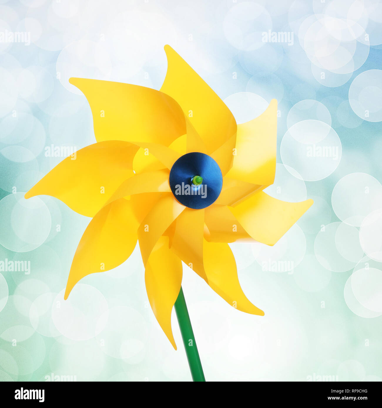 Yellow pinwheel hi-res stock photography and images - Alamy