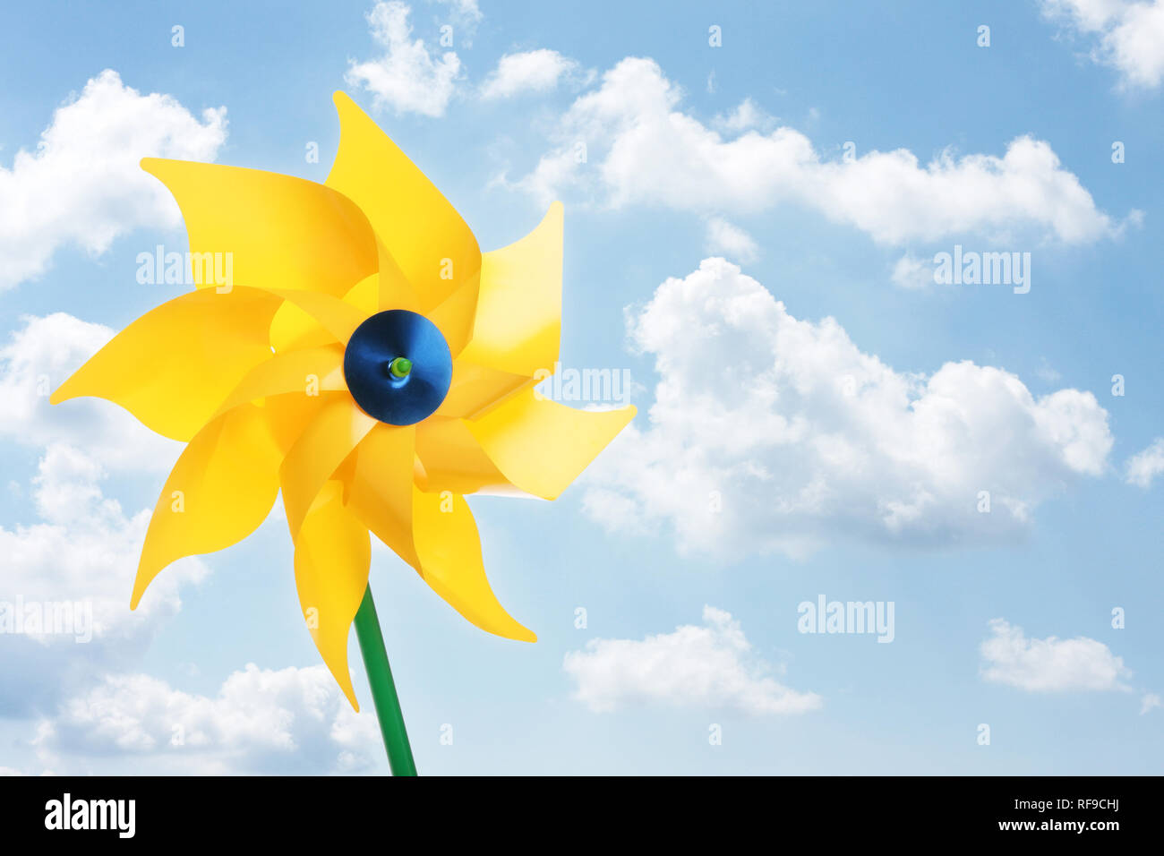 Yellow pinwheel hi-res stock photography and images - Alamy