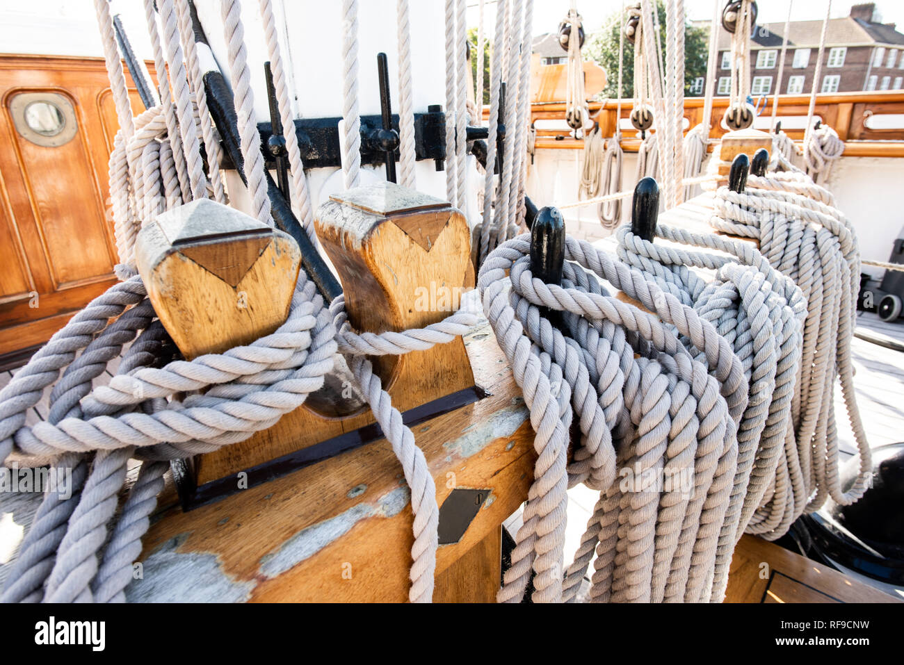 GREENWICH, UK — Intricate rigging details including ropes and cleat ...