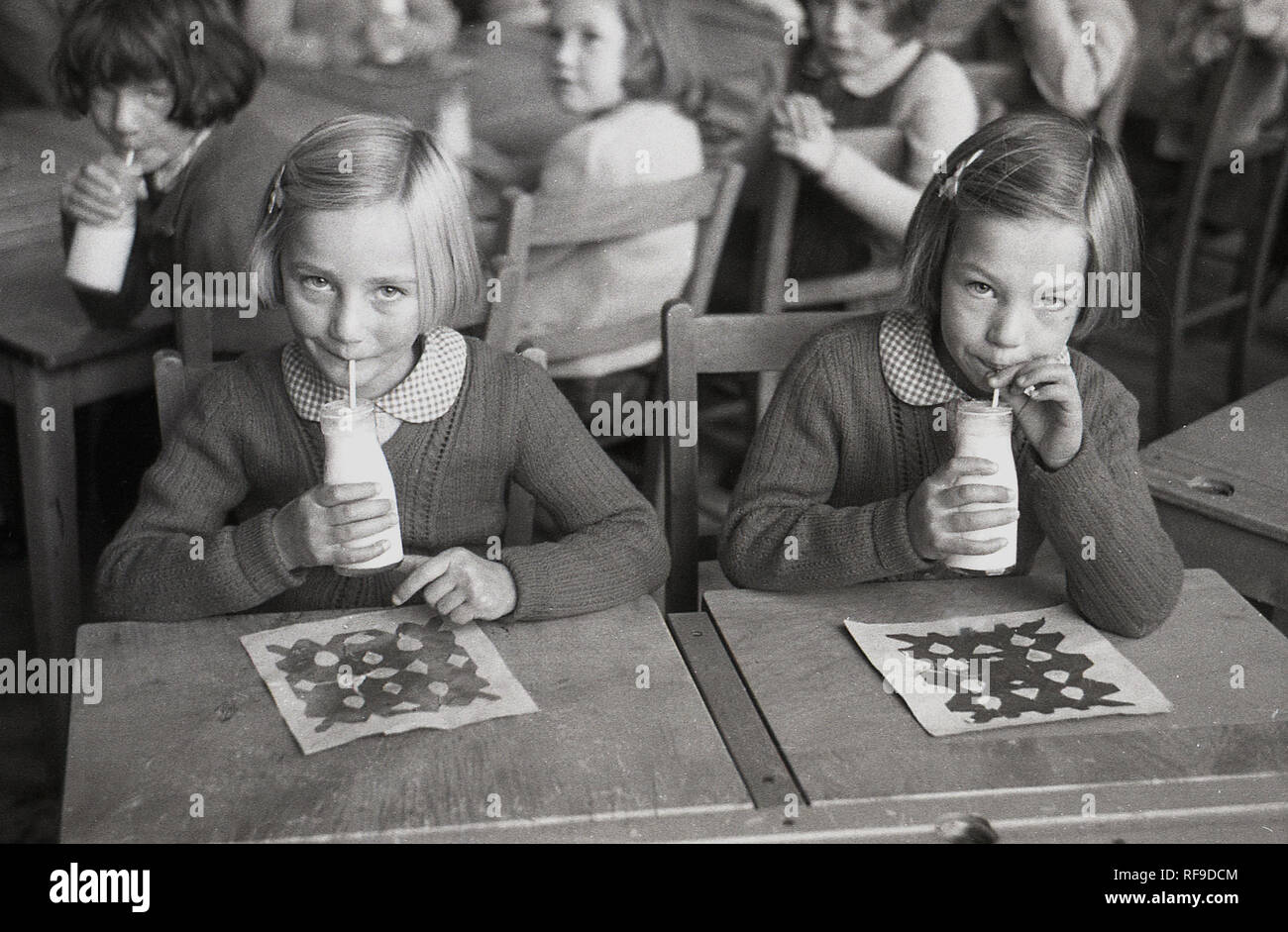 1950s school milk hi-res stock photography and images - Alamy